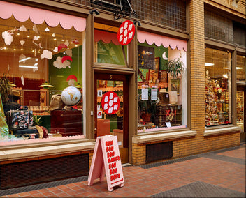 Locations – Bon Bon Bon